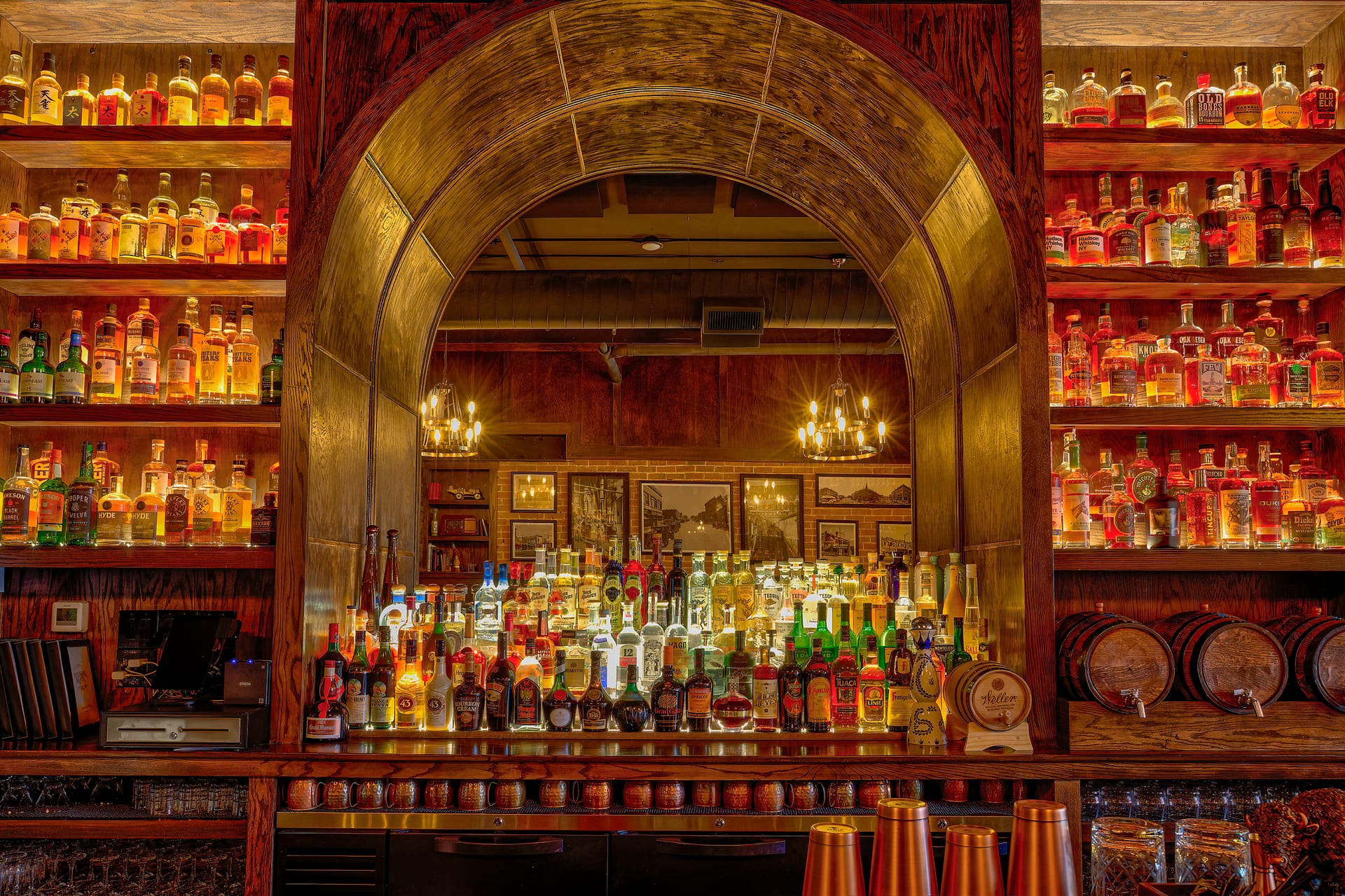 Windsor Block Bar | Craft Cocktails, Whiskey, Wine, & Spirits